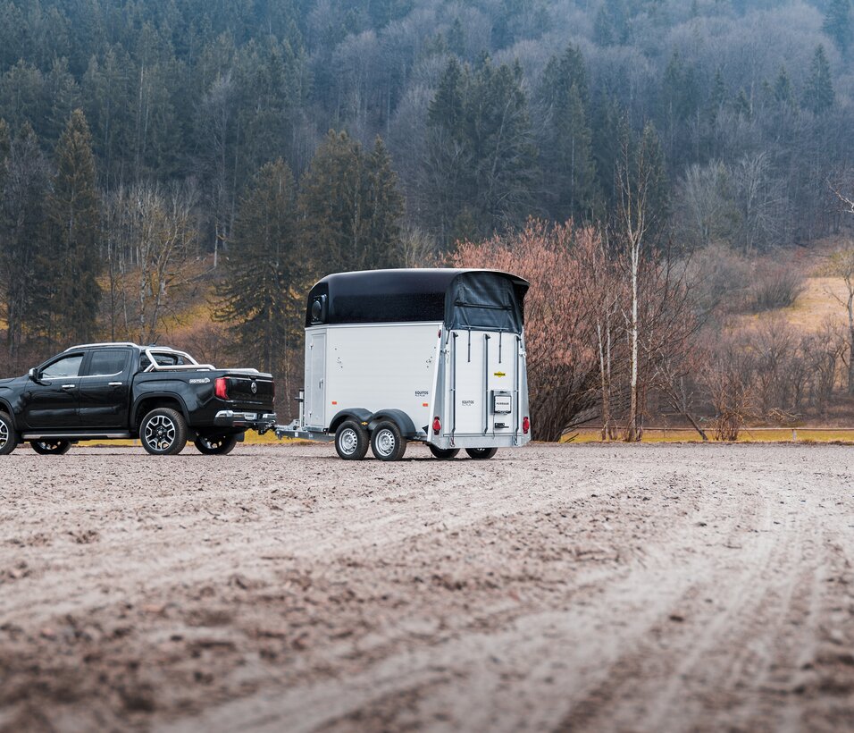 Humbaur | Pferdeanhänger EQUITOS Alu